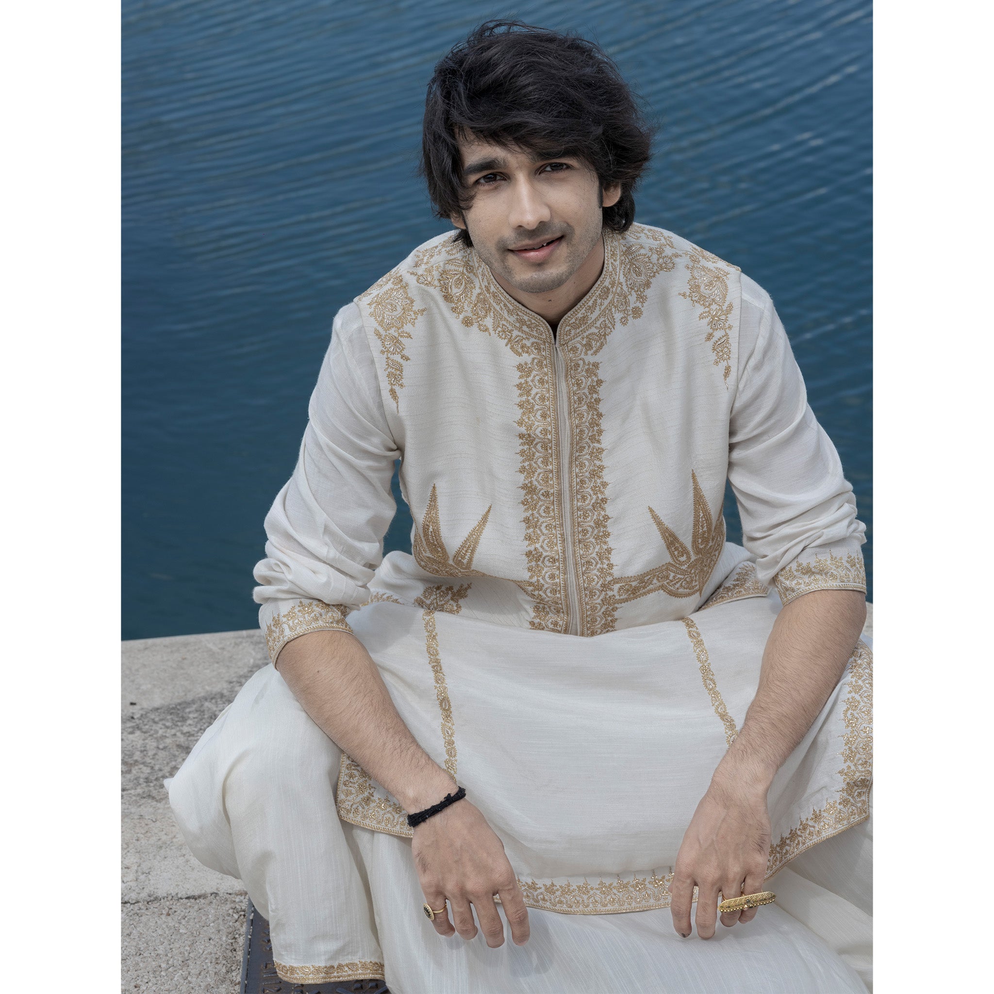 Chevron Petite Ring – Aulerth International